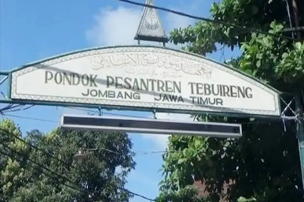 Sejarah Pondok Pesantren Tebu Ireng - Universitas Wira Buana
